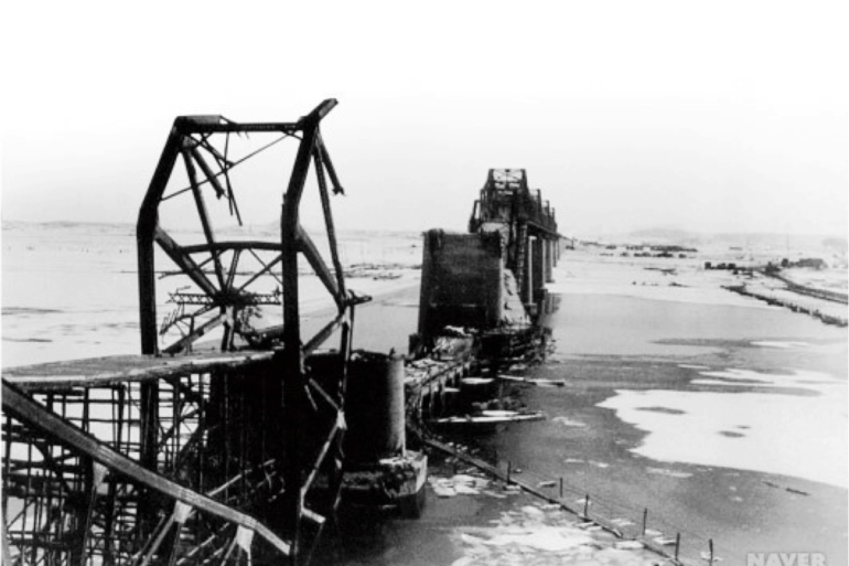 Korean History: The Han River Bridge | 10 Magazine Korea