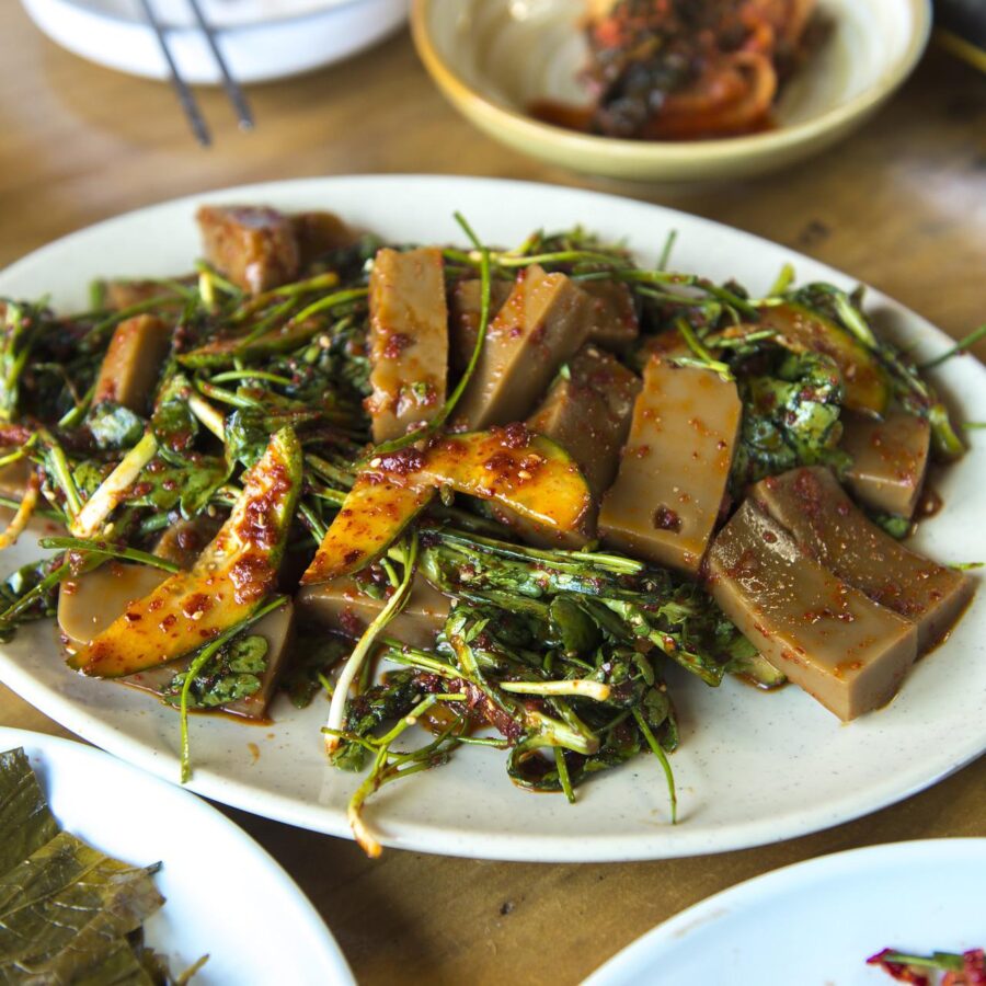A Taste of Korea: Cheonggukjang 청국장 - Fermented Soybeans | 10 Magazine ...