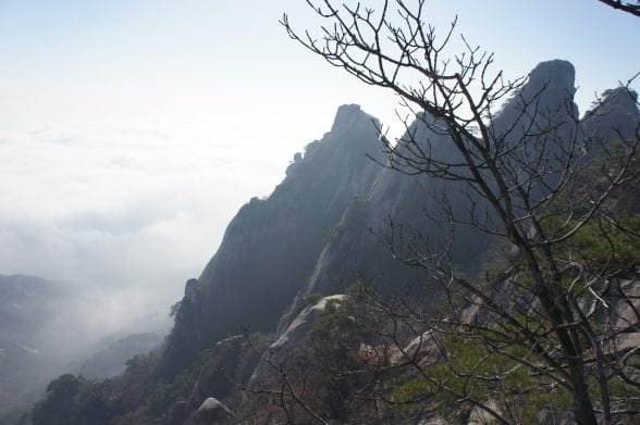 19 Breathtaking Hikes Into The Korean Mountains