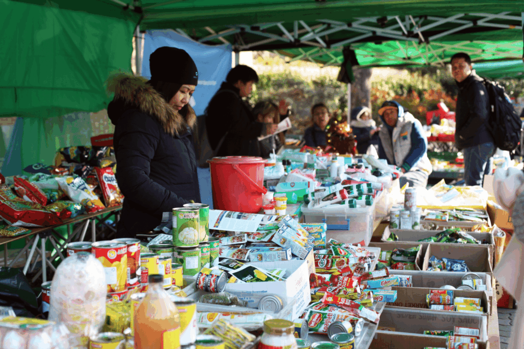 6 Reasons To Visit The Filipino Market In Seoul - 10mag.com